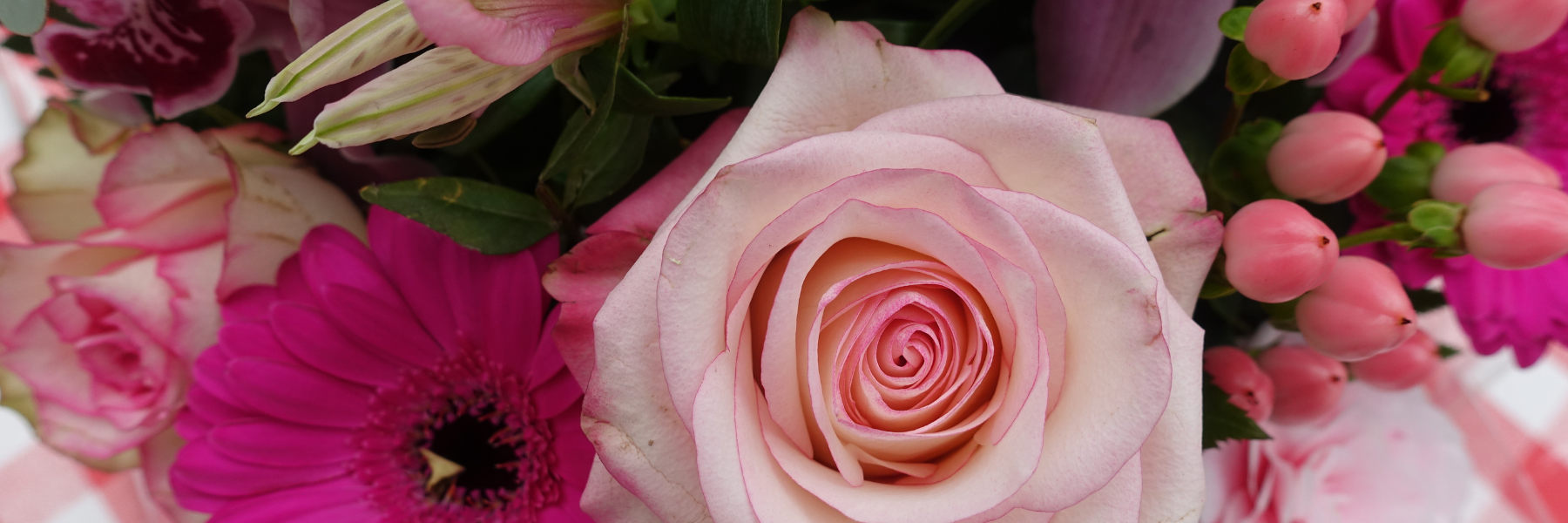 Happy Birthday Flowers – 5 Reasons They Make the Perfect Gifts – The ...